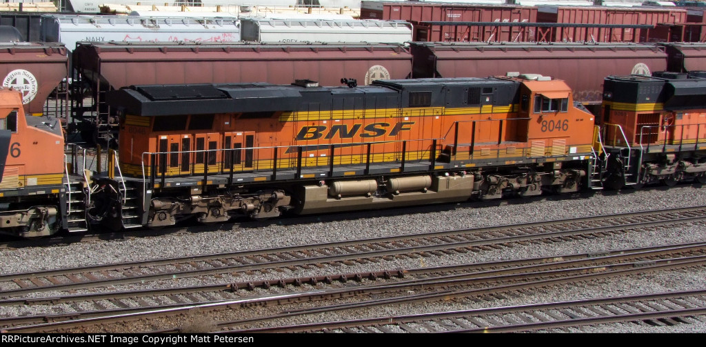 BNSF 8046